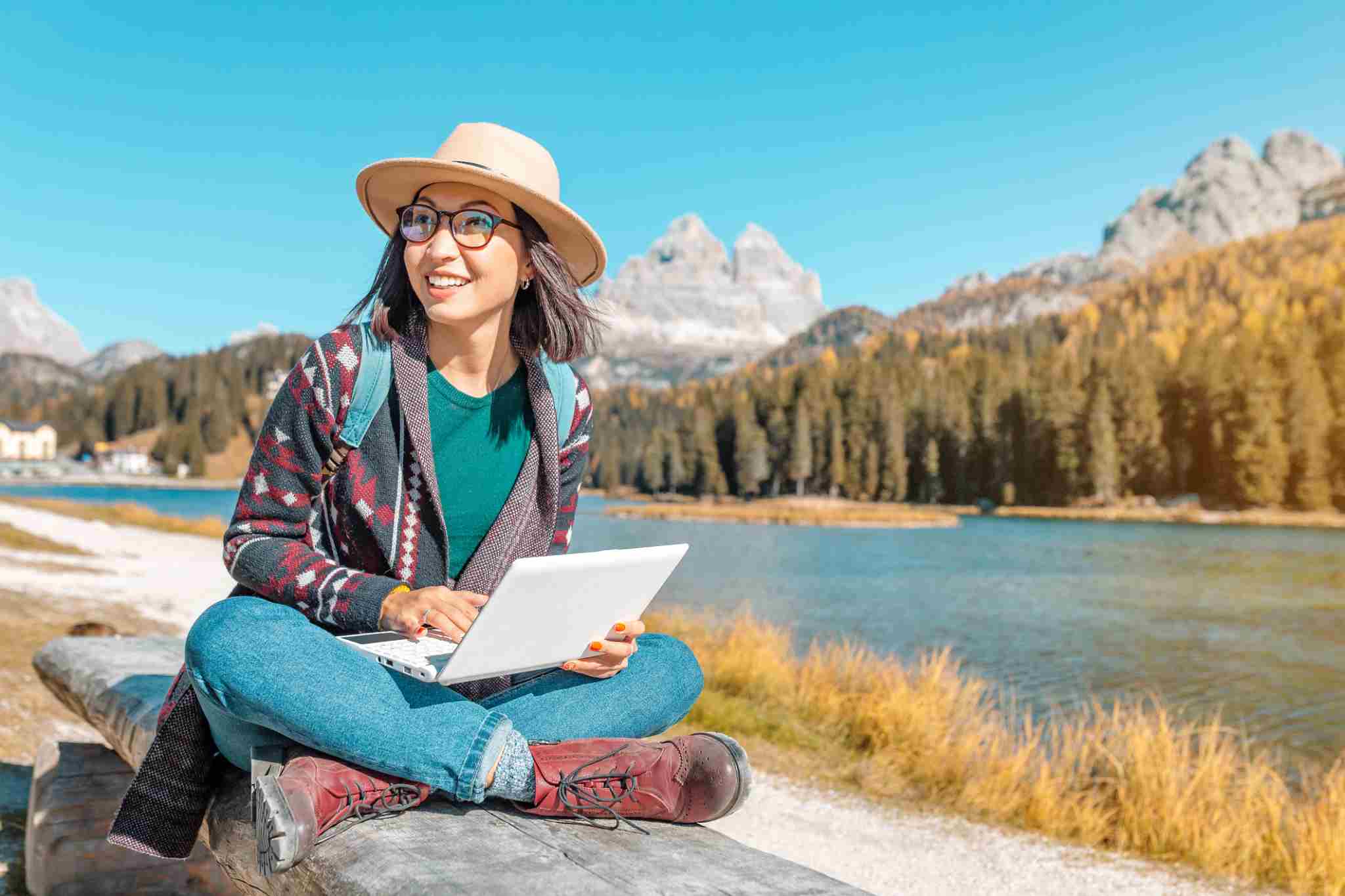 Working Remotely from Another Country: 2026 Guide for Expats