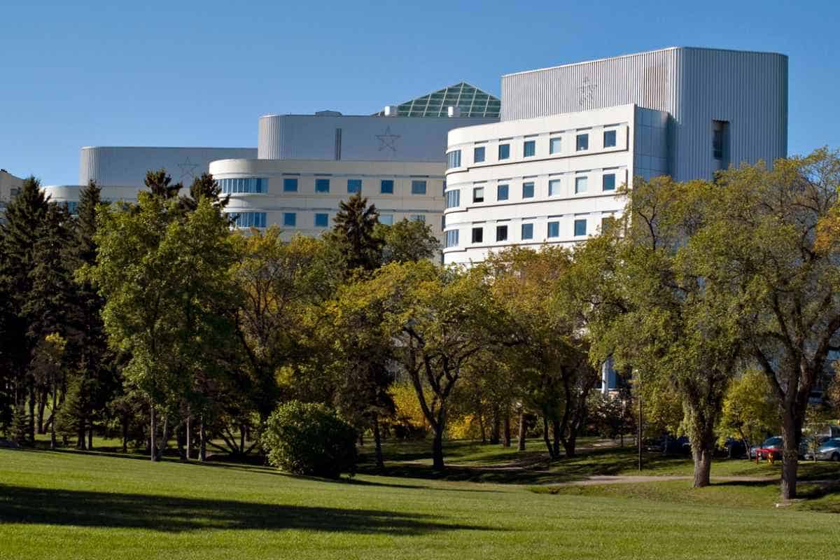 Hospitals in Canada for Expats and Visitors